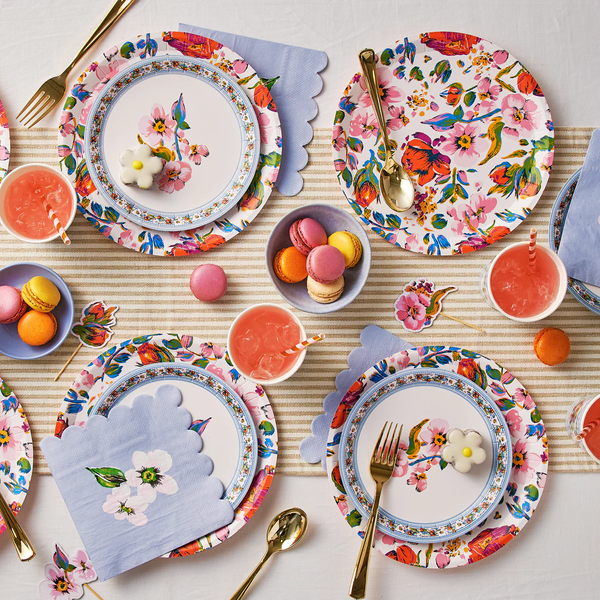 Vera Bradley Floral Dinner Napkins, 25 per pack | Paperless Post Party Shop